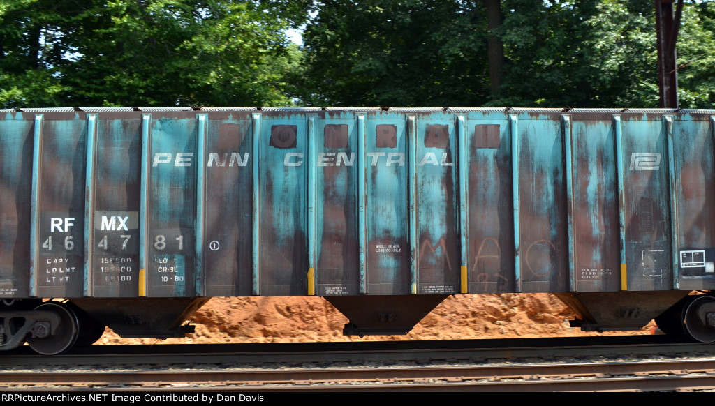 RFMX Hopper 464781 with PC Green and markings showing